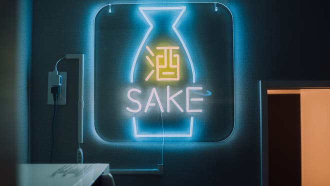 新宿徒歩圏|ネオンおしゃれ空間|女子会・撮影・ママ会・パーティー|最大10名の写真9