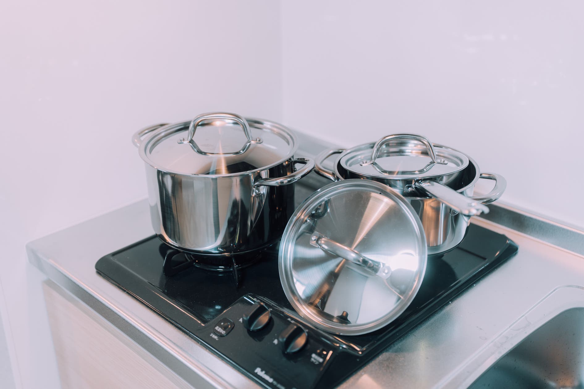 新宿徒歩圏｜ネオンおしゃれ空間｜女子会・撮影・ママ会・パーティー｜最大10名の写真14