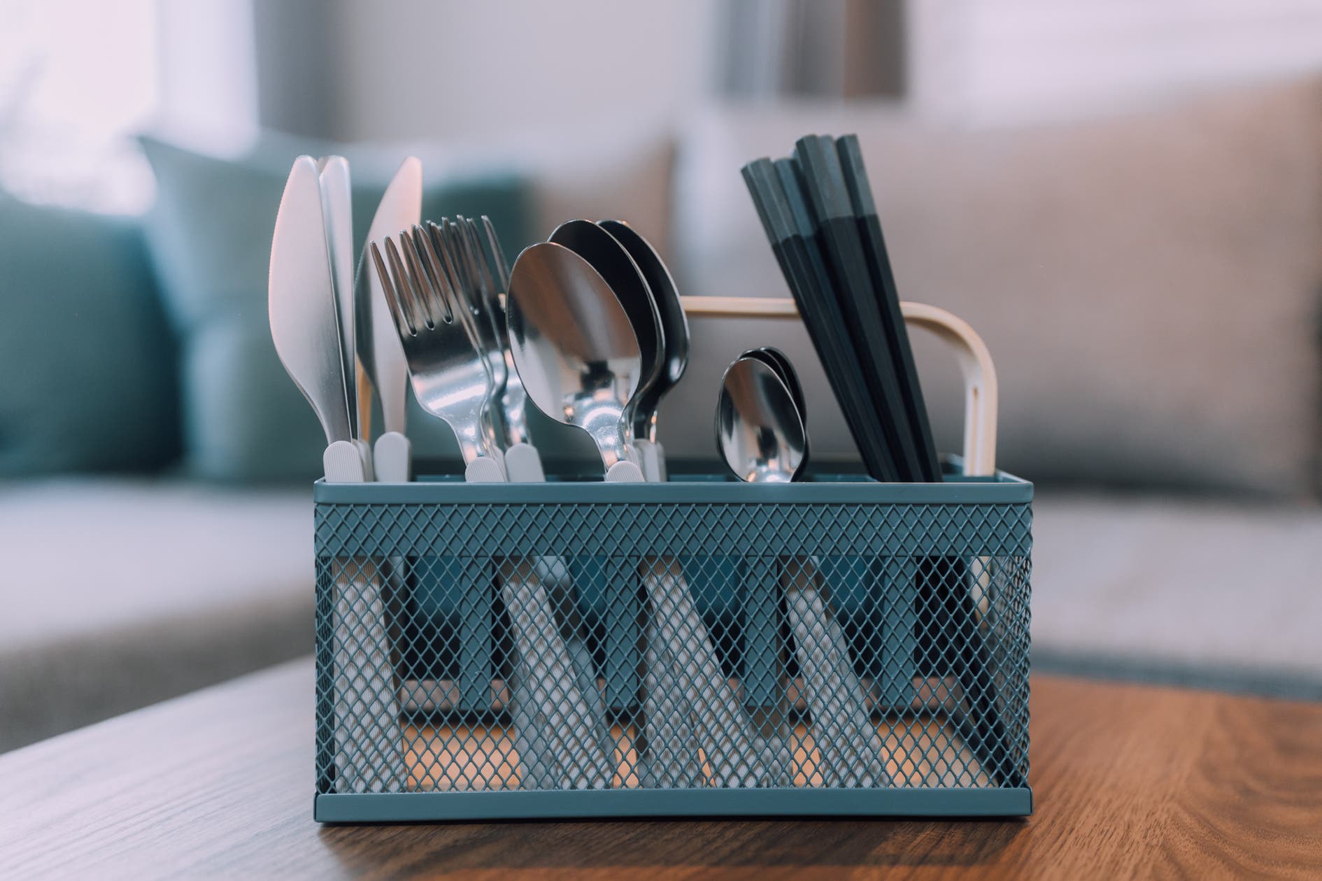 新宿徒歩圏｜ネオンおしゃれ空間｜女子会・撮影・ママ会・パーティー｜最大10名の写真15