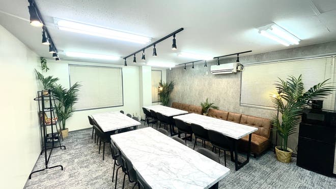 NEW!【八丁堀駅徒歩2分!宝町駅徒歩3分!】最大24名/無料Wifi/会議・撮影・女子会・ボドゲ・パーティ等!飲食🍺🍷可!の写真1