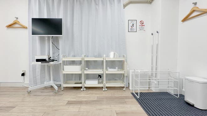 オープン割🎉ダンスに最適個室✨三ノ宮駅徒歩1分|清潔|大型2面鏡|モニター|更衣室|無料備品多数|個人レッスン|ヨガ|ダンスの写真3