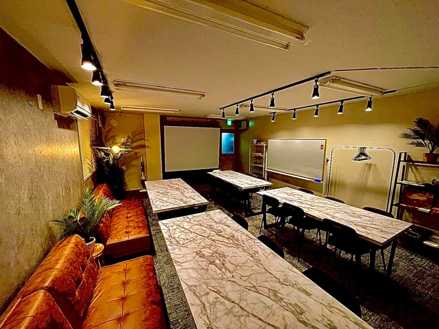 NEW！【八丁堀駅徒歩2分！宝町駅徒歩3分！】最大24名/無料Wifi/会議・撮影・女子会・ボドゲ・パーティ等！飲食🍺🍷可！の写真7