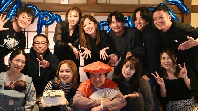 【浅草・合羽橋】朱色カウンター×畳の和モダン古民家バー|YouTube/対談/物撮り◎|〜8名の写真16