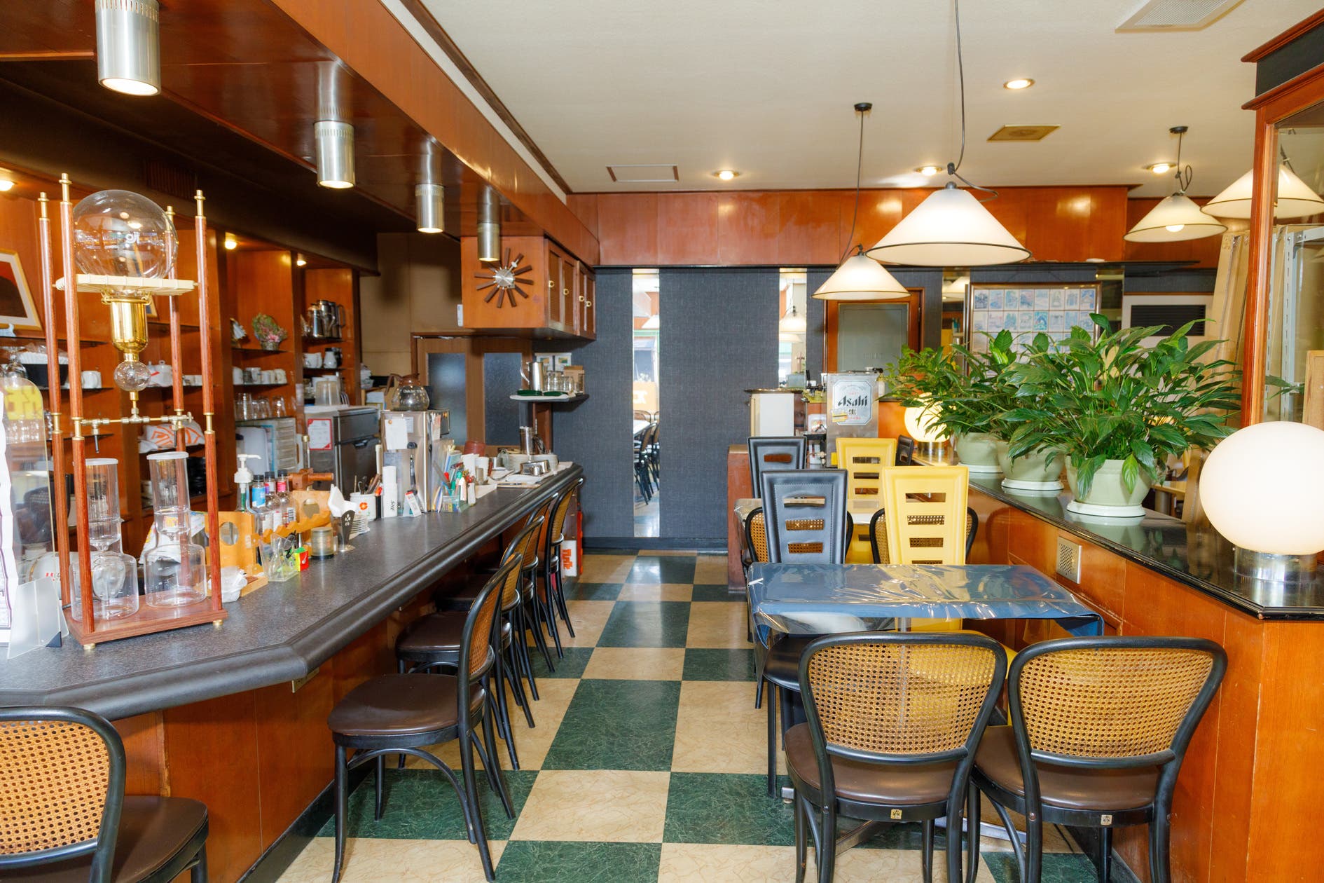 駐車場6台/マイクロバス可！泉大津で50年の純喫茶スタジオ。フェニックス車8分／TV・CM・MV・再現VTR・控室に／ゴミ回収込の写真2