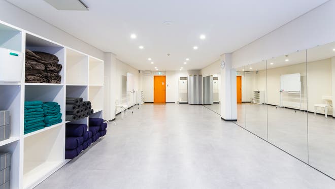 12/31Newオープン【五条駅徒歩8分】広々50㎡!長方形型で使いやすい★ダンス・ヨガ・演劇・ポージングの写真4