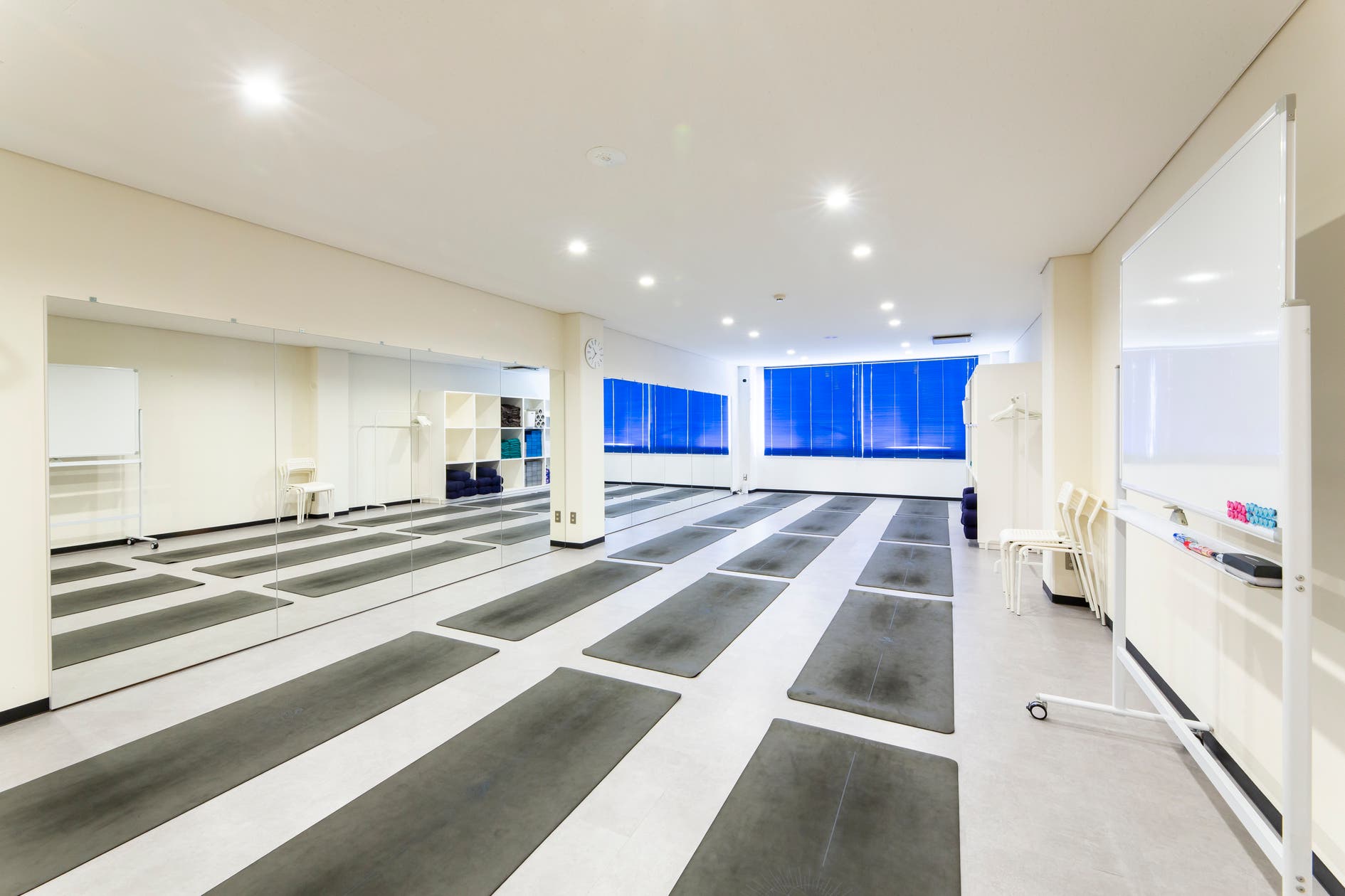 12/31Newオープン【五条駅徒歩8分】広々50㎡！長方形型で使いやすい★ダンス・ヨガ・演劇・ポージングの写真13