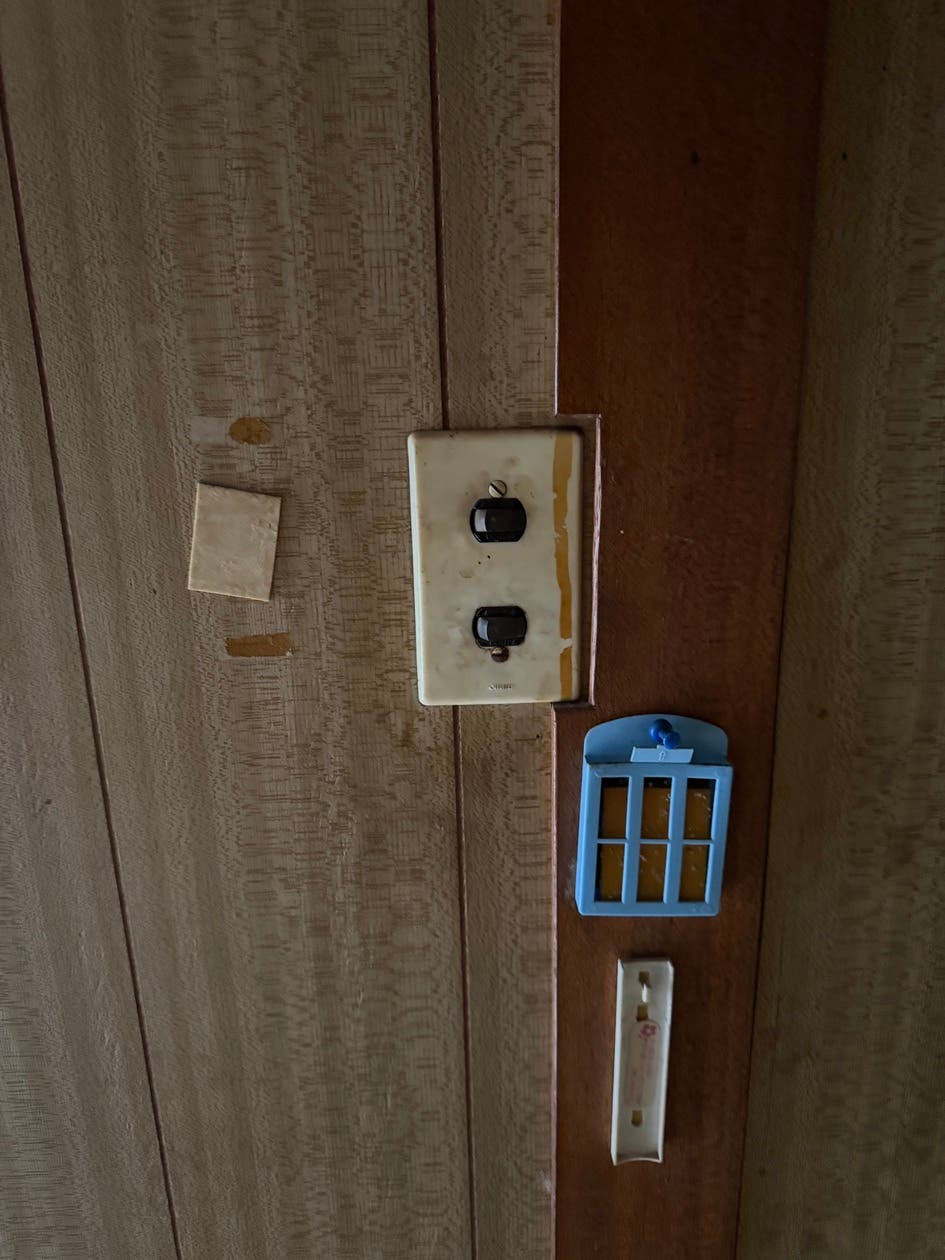 生活の痕跡が残る昭和レトロな空き家。廃墟撮影・コスプレ撮影に最適の写真8