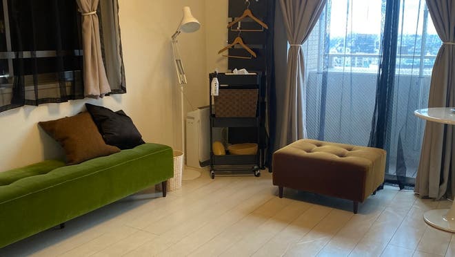 24h🈺 駅近❗広々使えるレンタルサロン🌈マッサージ、エステ、配信、他にも様々なご利用ができるシンプルデザイン🎶の写真1