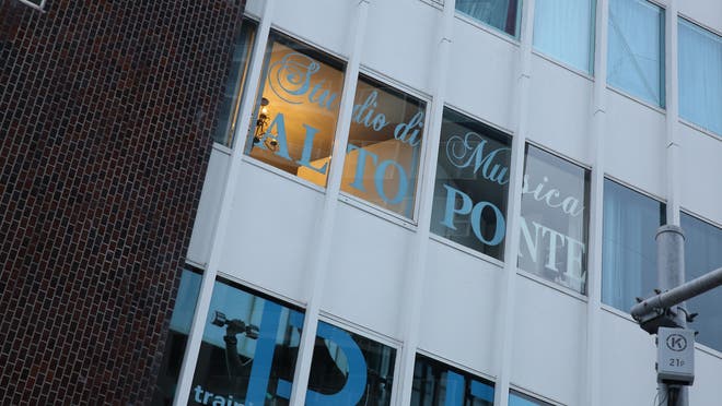 四谷三丁目駅徒歩1分🚃アビテックス🎼40Dr、ハイタイプ防音室 Gスタジオ🎺アンプ付スピーカー🔈マイク1セット無料💕の写真9