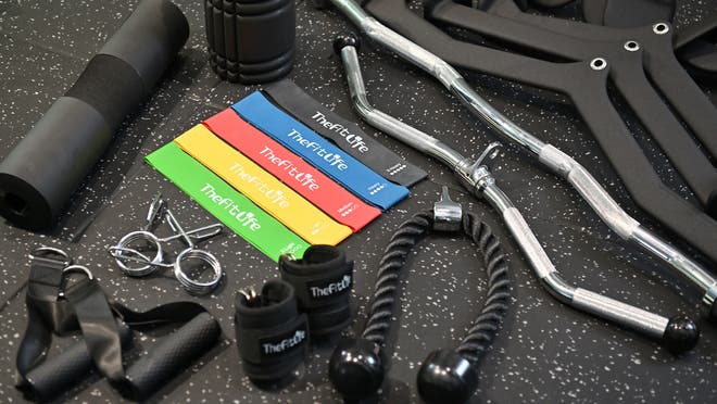 武蔵小杉徒歩5分!地域最安値!24時間営業中 お洒落な個室トレーニングジムの写真2