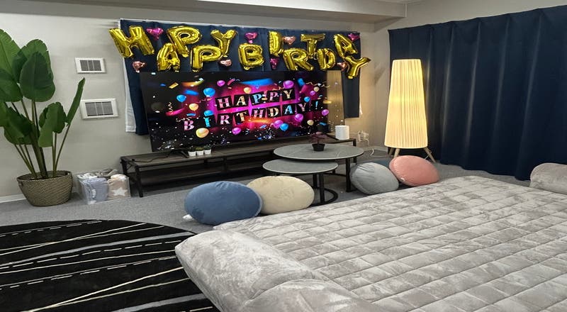 New✨75インチ"超"大型テレビ📺to広々ソファ/イマドキ風な部屋作り⏳映画鑑賞🎥/パーティ/女子会等に❤️‍🔥