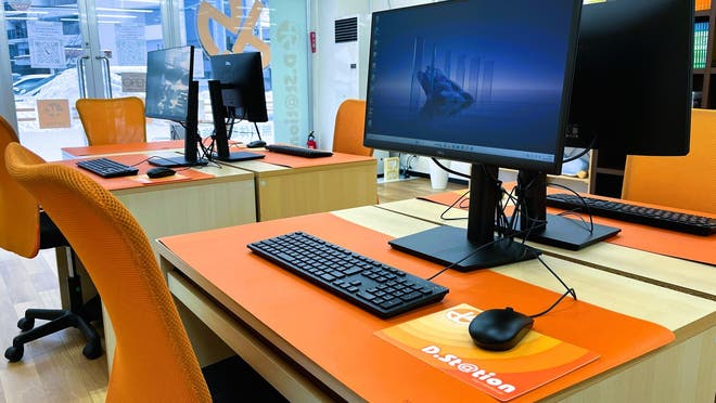 駅から徒歩1分!カフェ風パソコン教室がコワーキングスペースとして開放中!の写真3