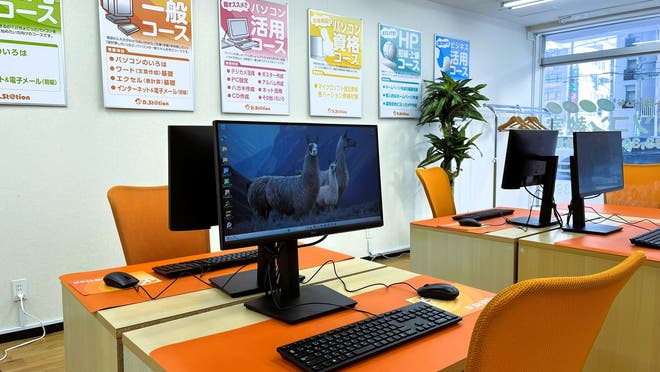 駅から徒歩1分!カフェ風パソコン教室がコワーキングスペースとして開放中!の写真4