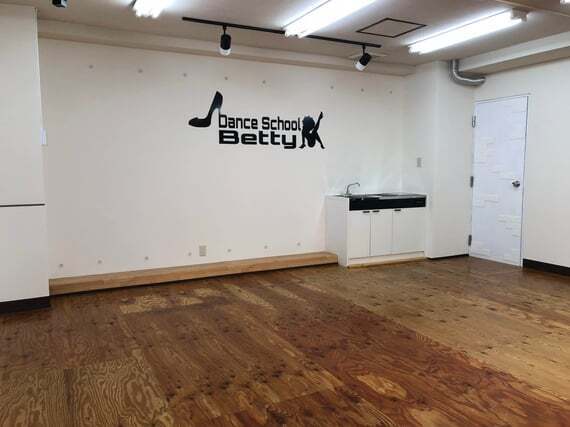 ダンス以外でも楽器や和太鼓などの大音量での使用が可能なスタジオ!!!!の写真1