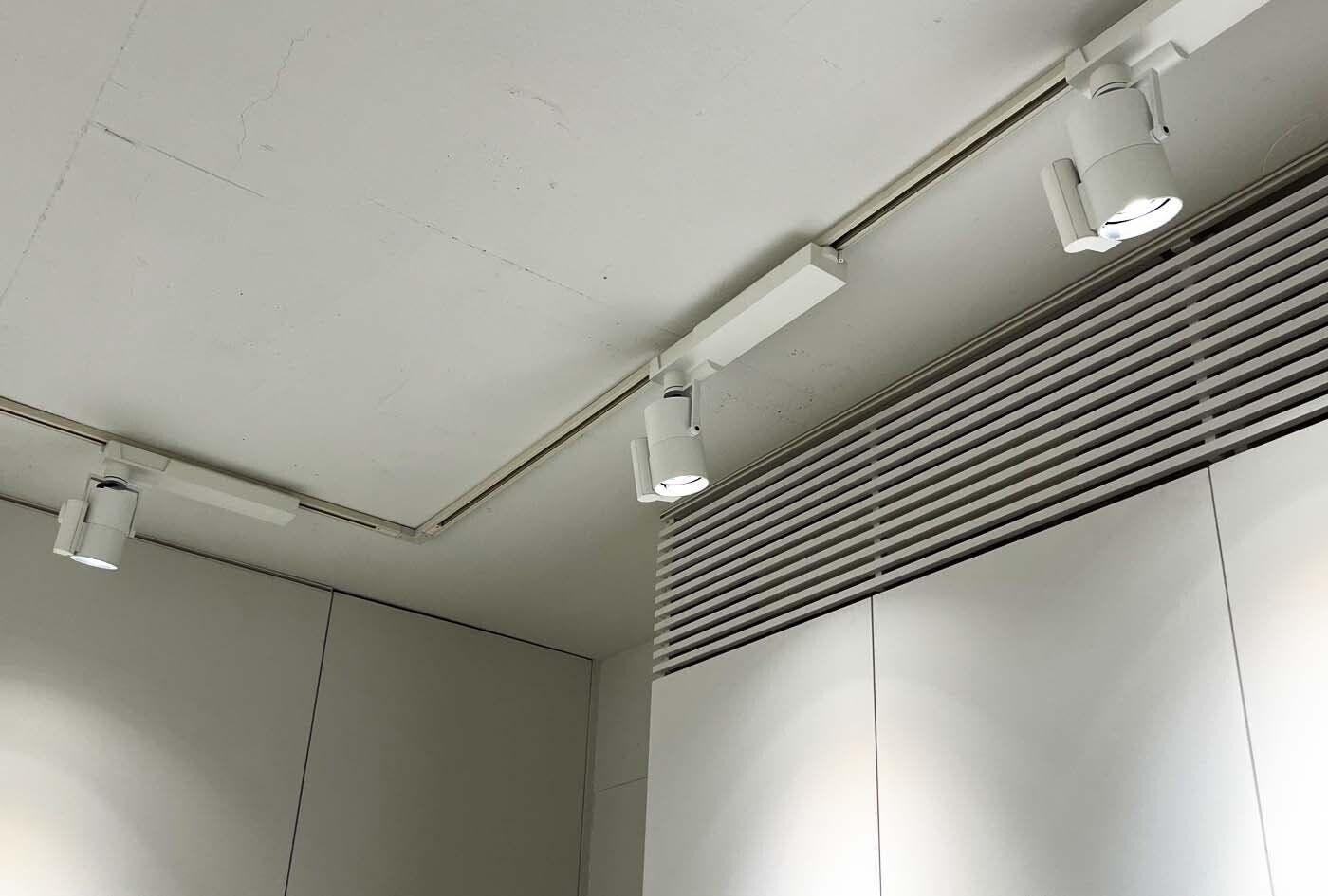 駅徒歩5分｜展示・販売・ワークショップ対応ホワイト空間の写真8