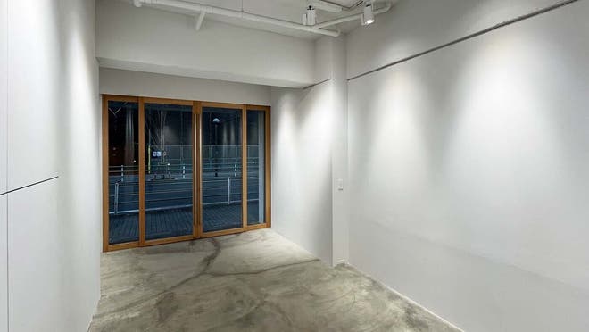 駅徒歩5分|展示・販売・ワークショップ対応ホワイト空間の写真1