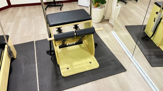 【天神・赤坂5分】完全個室マシンピラティス!リフォーマー&チェア完備!1人でも、ペアでも練習可能!の写真9