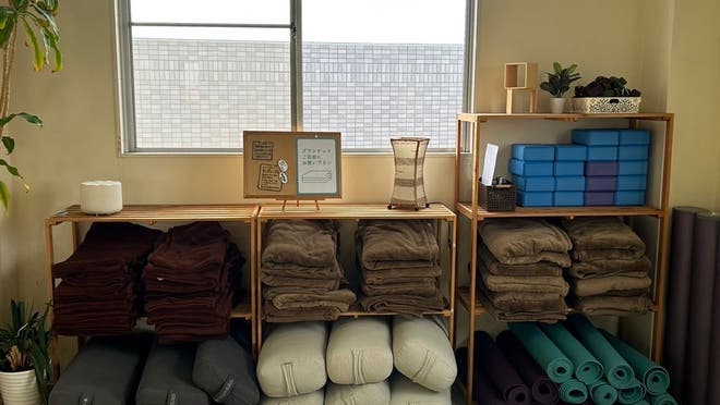 鈴鹿中央通り沿いのヨガスタジオの写真7