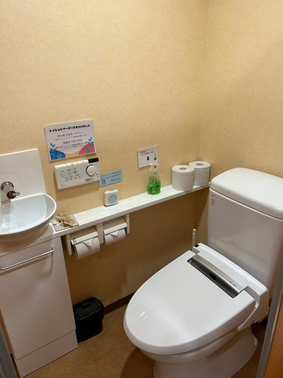 鈴鹿中央通り沿いのヨガスタジオの写真10