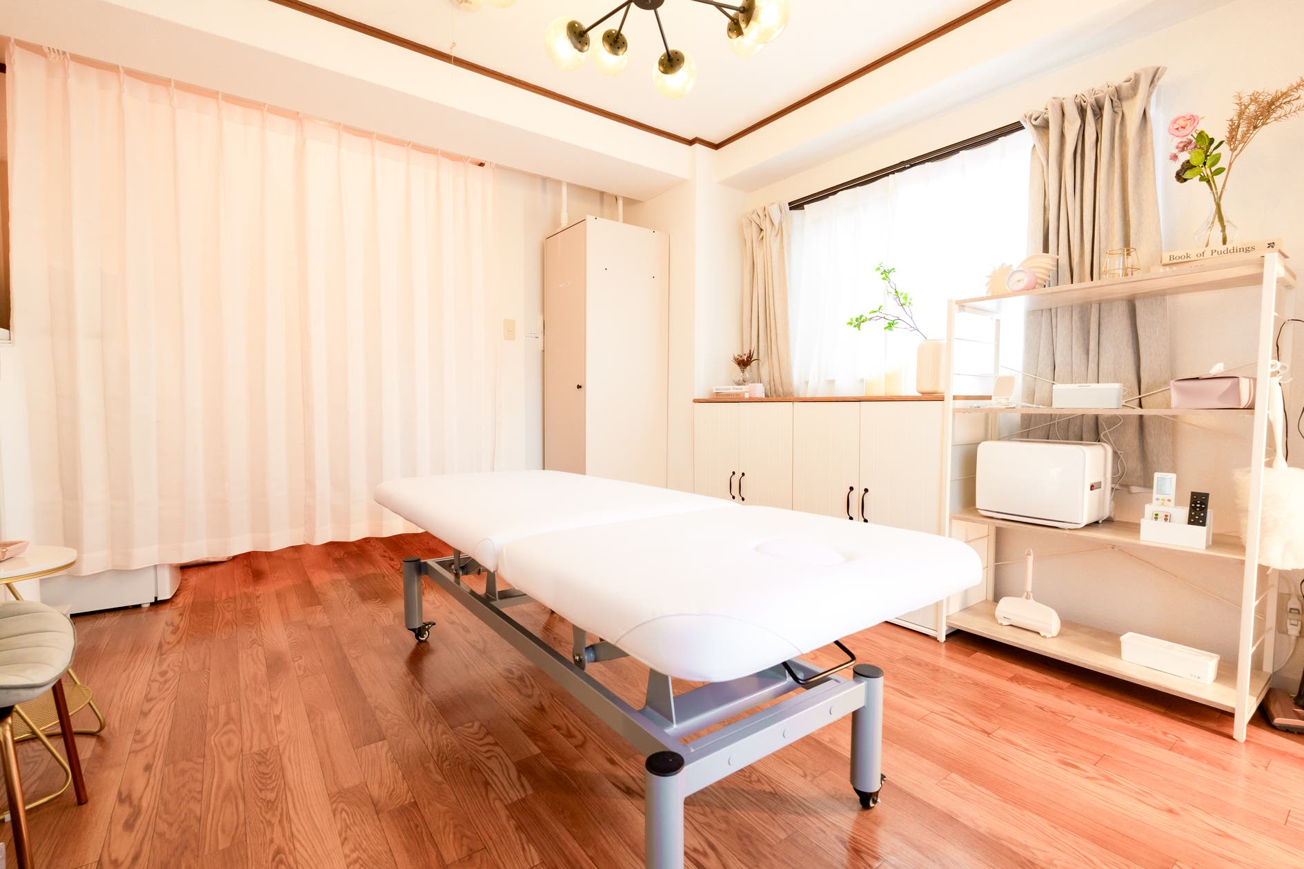 【✨OPEN 価格￥900～✨】心斎橋駅8分！長堀橋駅1分！上質でやさしい大人の完全個室サロン🪞の写真4