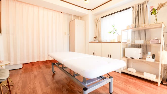 【✨OPEN 価格¥900~✨】心斎橋駅8分!長堀橋駅1分!上質でやさしい大人の完全個室サロン🪞の写真4