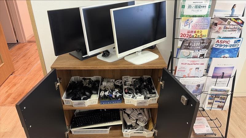 横浜駅徒歩6分！6名会議室　高速wifi/60インチモニター完備　テレワークや会議等で是非！【STAYUP横浜】の写真11