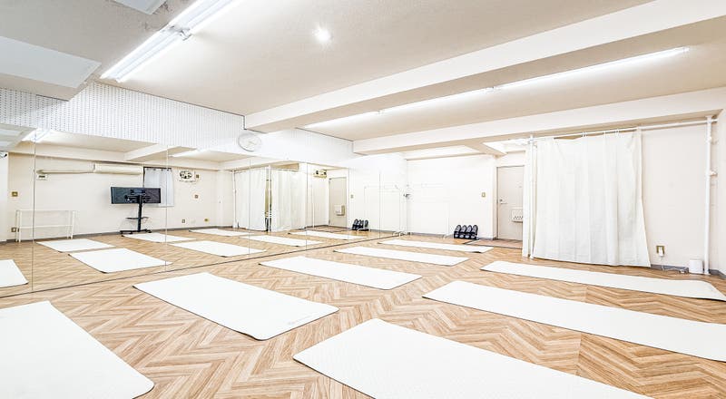 🌟いつでもお得に使える価格🌟【横浜エリア|天王町駅6分】ダンス・ヨガ・楽器演奏等におすすめ👍37㎡広々空間♪大型鏡設置