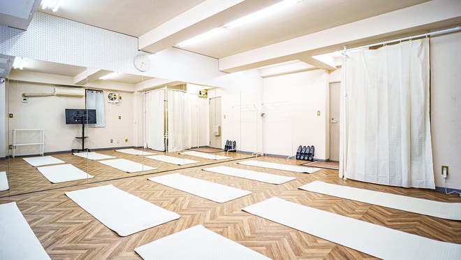 特別価格継続中🎉【横浜エリア|天王町駅6分】リニューアルしました✨37㎡広々空間♪ダンス・ヨガ・楽器演奏等におすすめ☆大型鏡の写真9