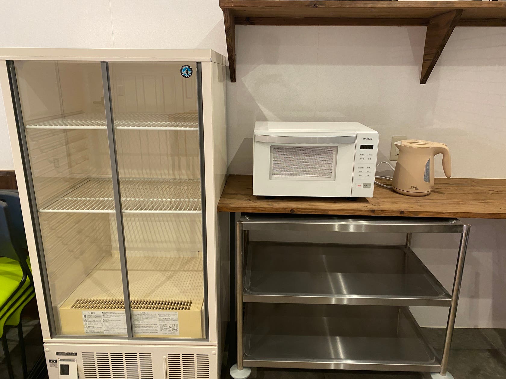 江南駅から徒歩1分/仕事からプライベートまで様々なご要望に対応可能なスペースとなっています。の写真4