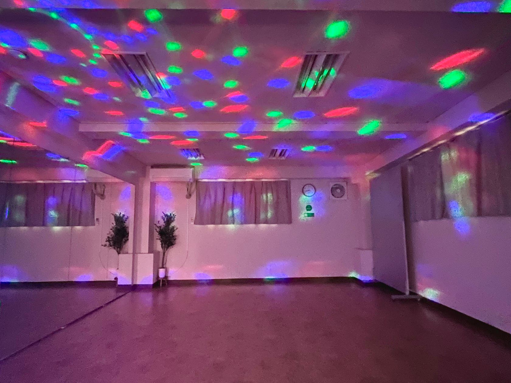 【🎉NEW OPEN割引🎉】ダンス・舞台稽古・撮影などで使える1階スタジオ／高円寺駅7分／大型鏡５面／41㎡・15名利用可の写真21