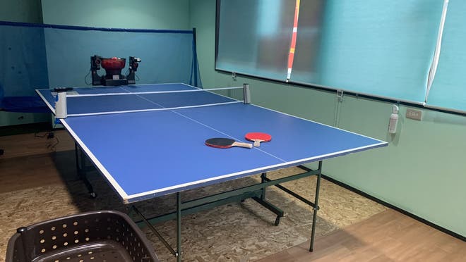 24h営業!ゴルフ、ジムの入った施設の中にあるマシン卓球練習場。1人練習に最適。2人でも利用可。の写真3