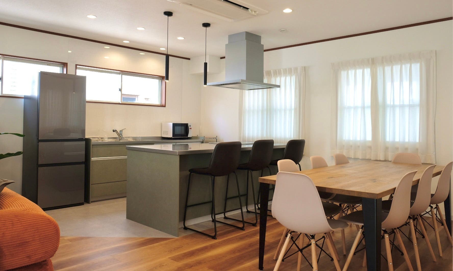 南町田グランベリーパーク駅徒歩2分｜おしゃれな50㎡スペース新登場！｜アイランドキッチン＋プロジェクター｜最大20名の写真6