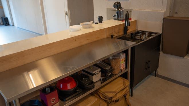 【二子玉川10分/41㎡長方形空間】撮影会社運営のスタジオ&遊び場|撮影,イベント,個展,オフ会|プロ機材,ミニキッチン,小物の写真7