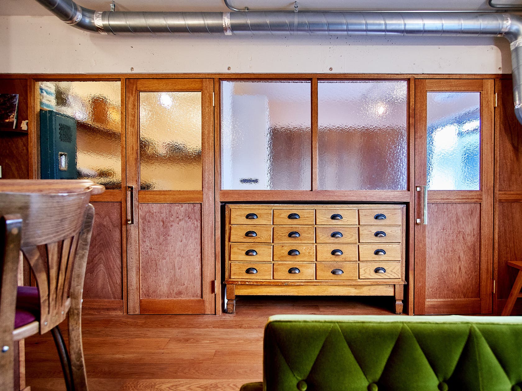 【世田谷・ハウススタジオ】ヴィンテージ・喫茶店・カフェ・ジブリ・古着・キッチンカウンター・木材の写真3