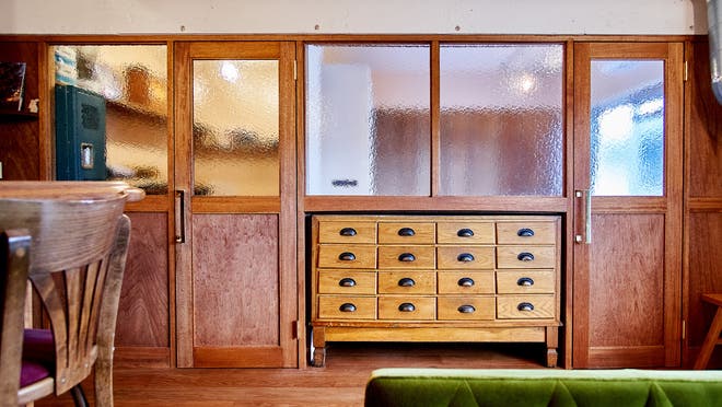 【世田谷・ハウススタジオ】ヴィンテージ・喫茶店・カフェ・ジブリ・古着・キッチンカウンター・木材の写真3