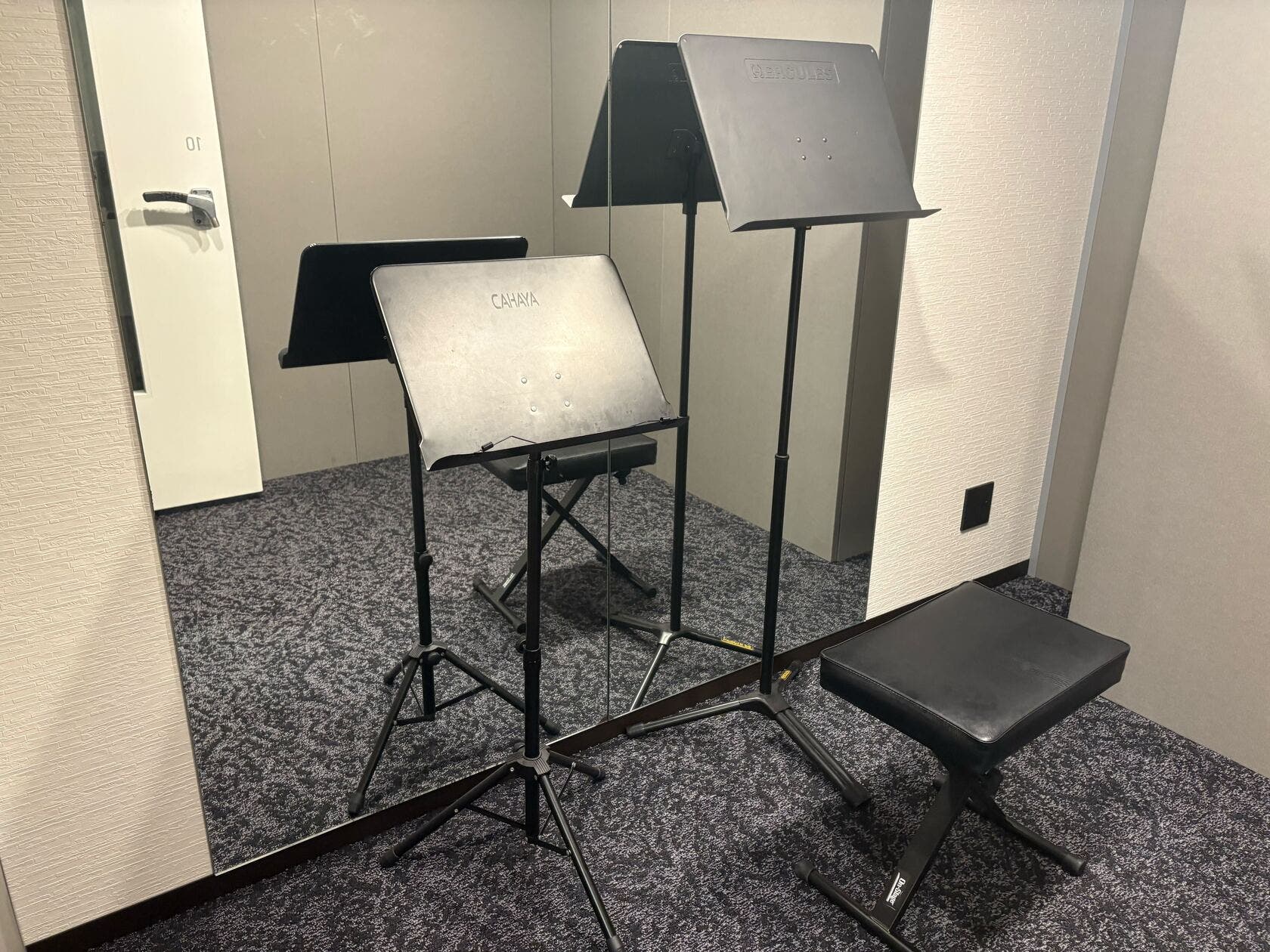 【渋谷駅徒歩6分】防音スタジオ（ルーム9）：楽器，歌唱，配信などに◎の写真2