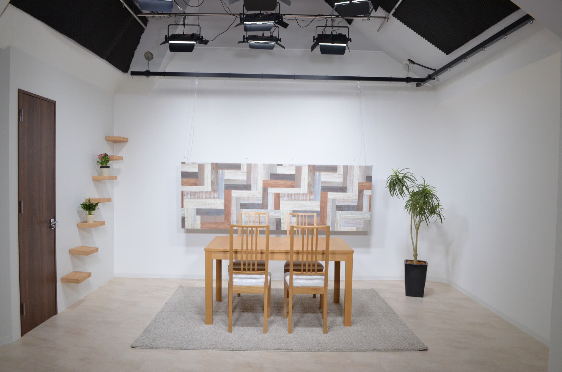 配信・対談に特化！　リビング常設スタジオ｜クロマキー撮影OK｜インタビュー撮影・番組収録・動画配信まで幅広く対応！の写真2