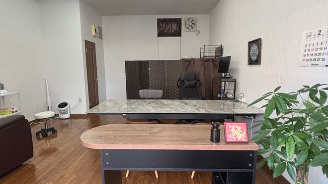 【箱崎駅 徒歩10分】【無料駐車場1台】会議室•サロン•撮影の写真2