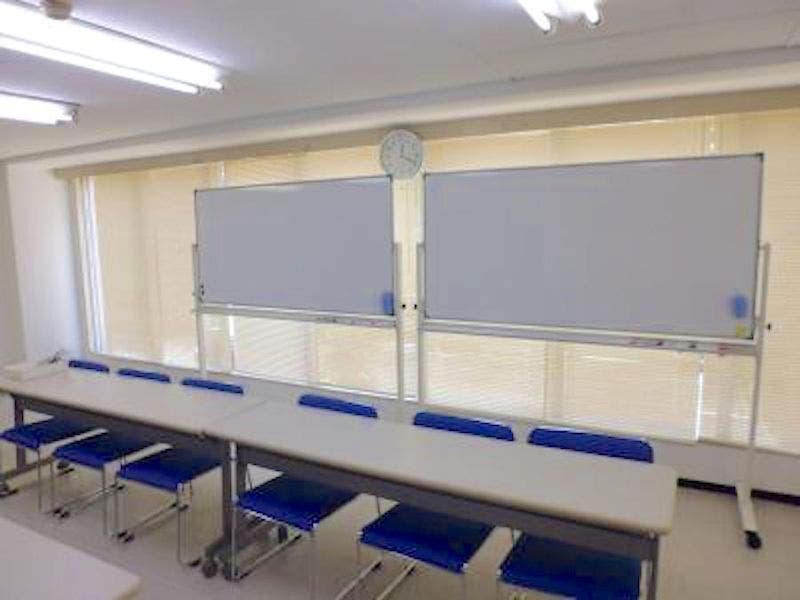 入谷駅徒歩３分！入谷ホール　96名様収容の大会議室の写真3