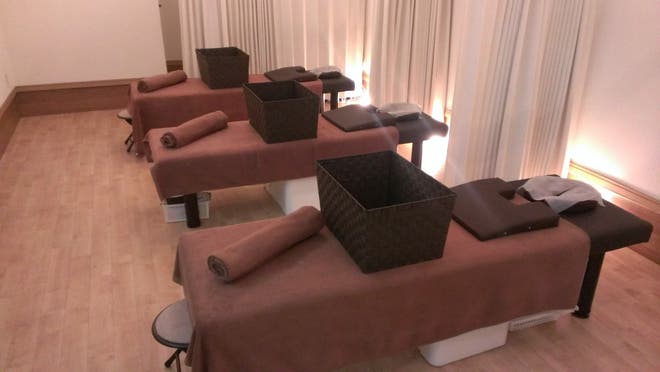 高石駅徒歩1分のリラクゼーション店舗の写真1