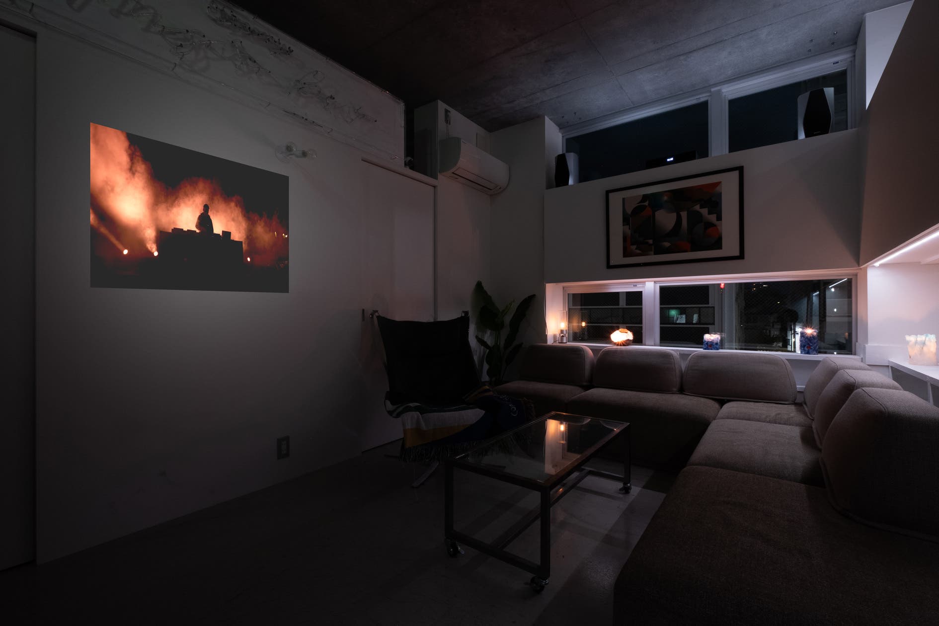 【代官山駅 徒歩4分　恵比寿駅 徒歩5分】プロジェクター・スピーカーを使ったプライベートパーティに最適なイベントスペースです！の写真3