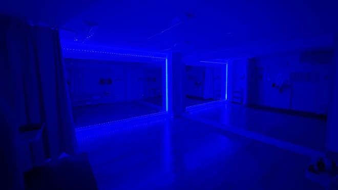 オープン割🎉ダンスに最適個室✨三ノ宮駅徒歩1分|清潔|大型2面鏡|モニター|更衣室|無料備品多数|個人レッスン|ヨガ|ダンスの写真7