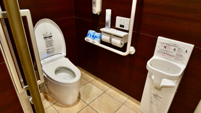 【トヨタモビリティ富山 五福】五福末広町駅より徒歩1分!完全個室!商談、面談、研修、勉強会、ワークショップ、作業 などに!の写真8