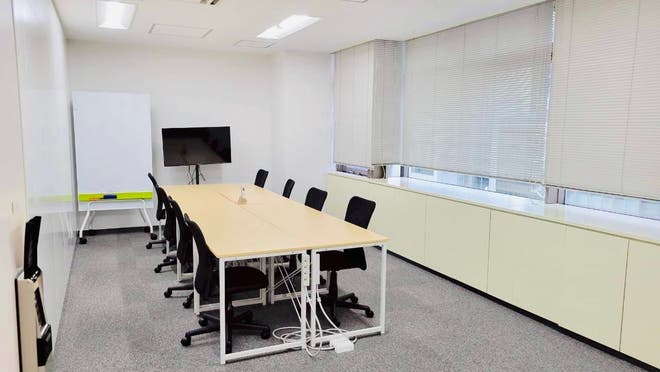 〈会議室D〉大井町駅徒歩2分 | 最大8名 | WEB会議・研修・面談に最適 | モニタ・ホワイトボード| 光回線wifi の写真1