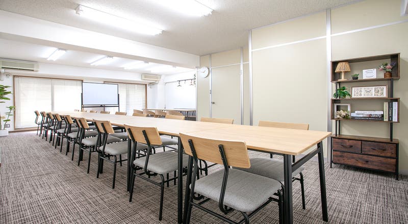 Newオープン！水天宮前4分/人形町6分/茅場町6分、会議、セミナー、懇親会（アルコール持込みOK）、撮影、ボドゲ！最大30名！