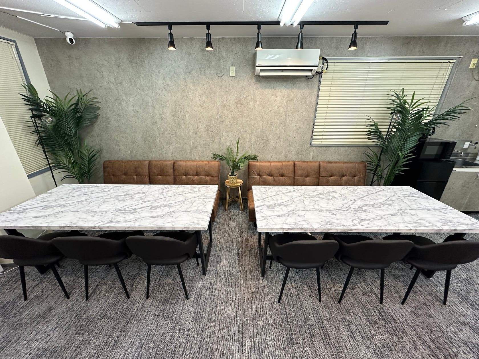 NEW！【八丁堀駅徒歩2分！宝町駅徒歩3分！】最大24名/無料Wifi/会議・撮影・女子会・ボドゲ・パーティ等！飲食🍺🍷可！の写真2