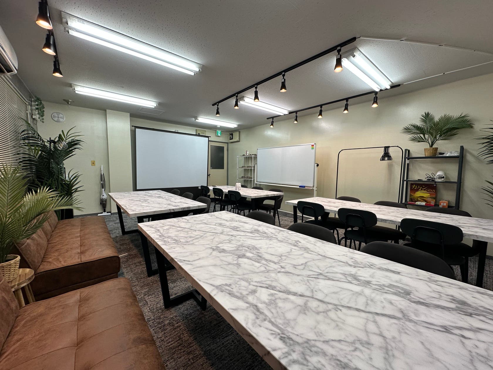 NEW！【八丁堀駅徒歩2分！宝町駅徒歩3分！】最大24名/無料Wifi/会議・撮影・女子会・ボドゲ・パーティ等！飲食🍺🍷可！の写真3