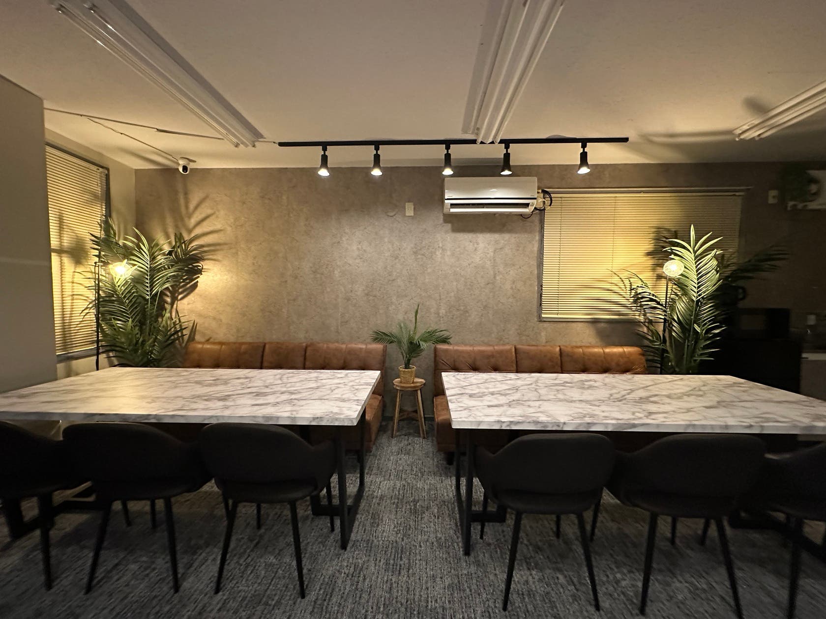 NEW！【八丁堀駅徒歩2分！宝町駅徒歩3分！】最大24名/無料Wifi/会議・撮影・女子会・ボドゲ・パーティ等！飲食🍺🍷可！の写真7