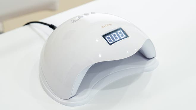 【関内駅徒歩2分】【横浜市】ネイル専用レンタルサロンMieux Cブース|(×貸切)(横浜駅から2駅)アクリル可の写真4