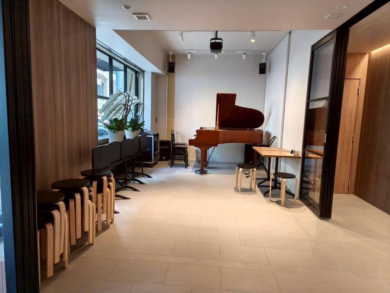 目白駅2分🚶‍♂️グランドピアノ無料🎹音楽スタジオ🎶パーティ🎉撮影・収録にも🎥【S】M-Lab HATCHの写真1